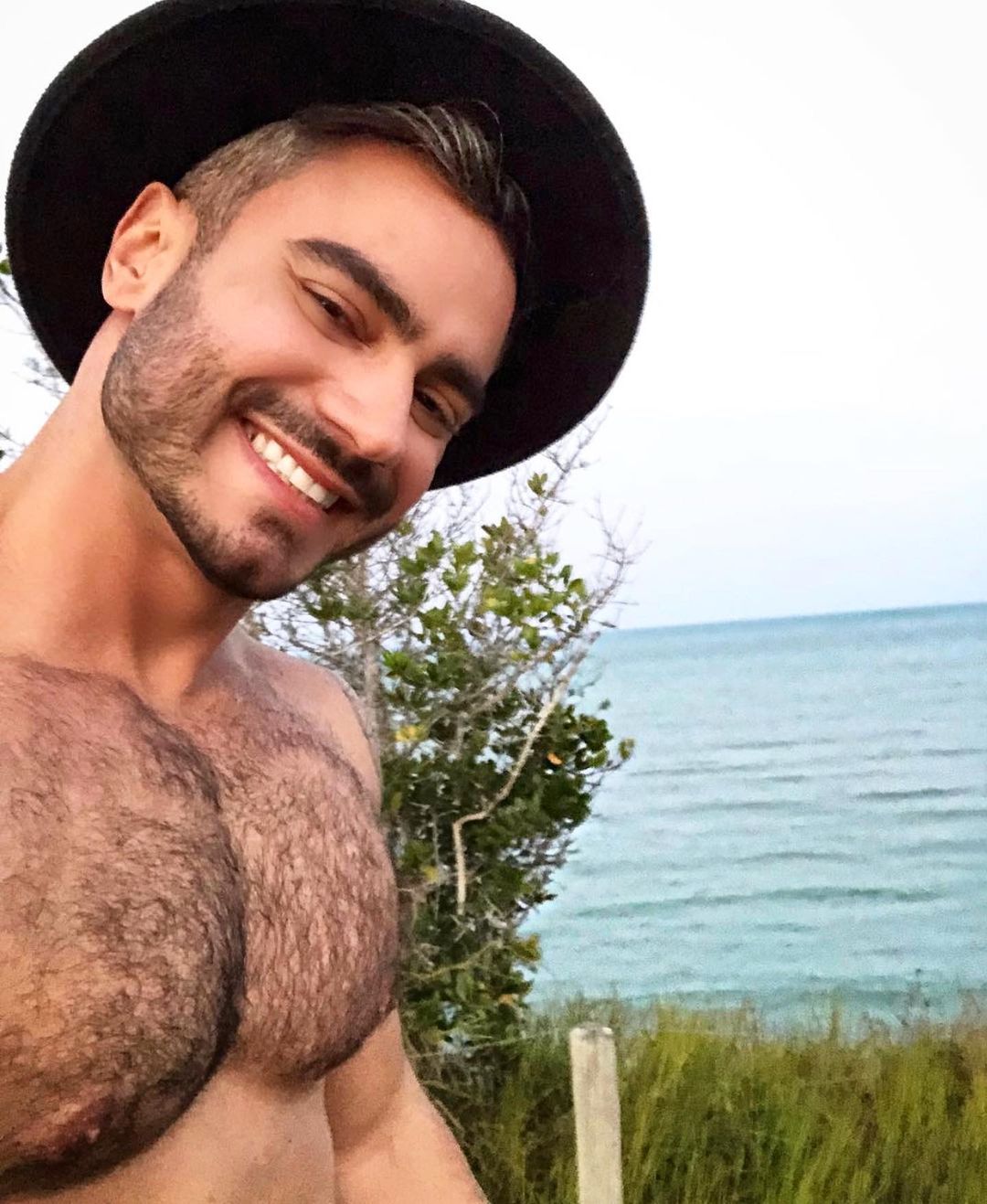 Farmacêutico, esteticista e modelo Lucas Tiago é encontrado morto em ...